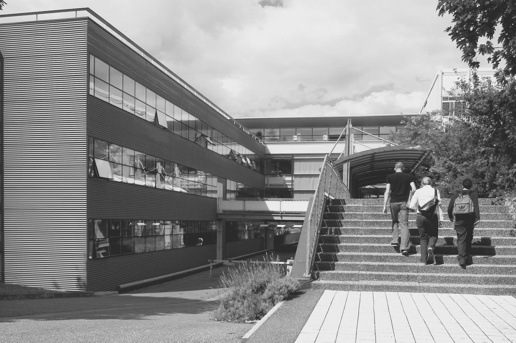 Page d'accueil - Institut de Physique et Chimie des Matériaux de Strasbourg